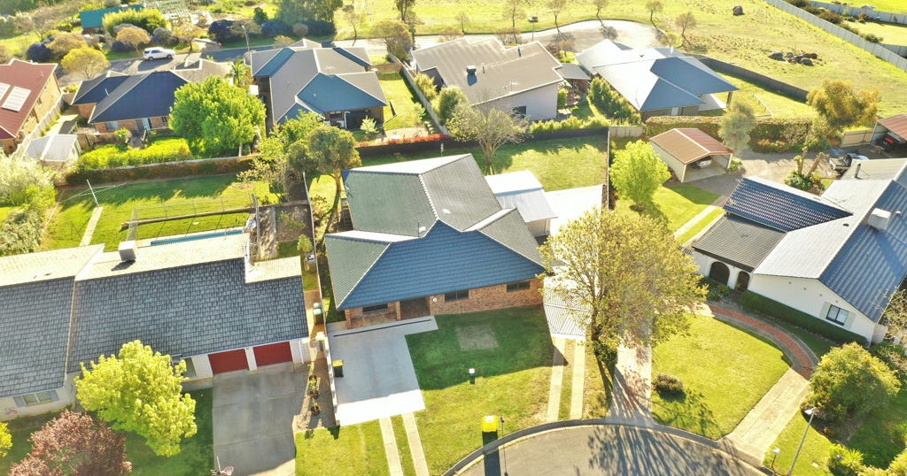 6 Normoyle Cres, Young NSW 2594 - property.com.au
