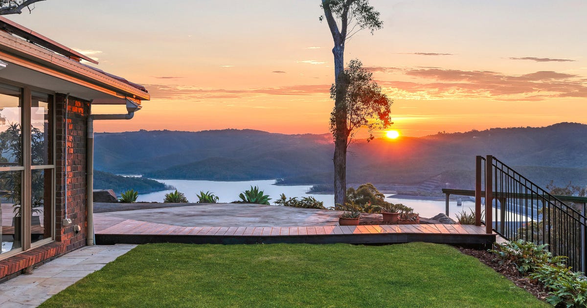 564 The Panorama, Tallai QLD 4213 - property.com.au