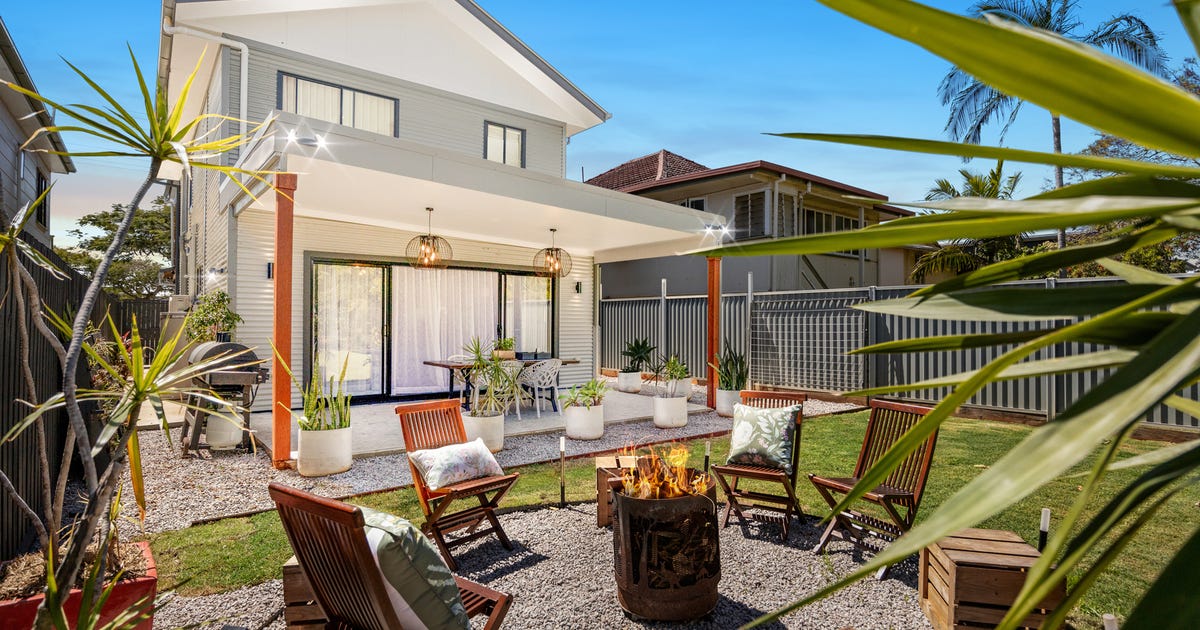 11 Eversleigh Road, Scarborough QLD 4020 - property.com.au