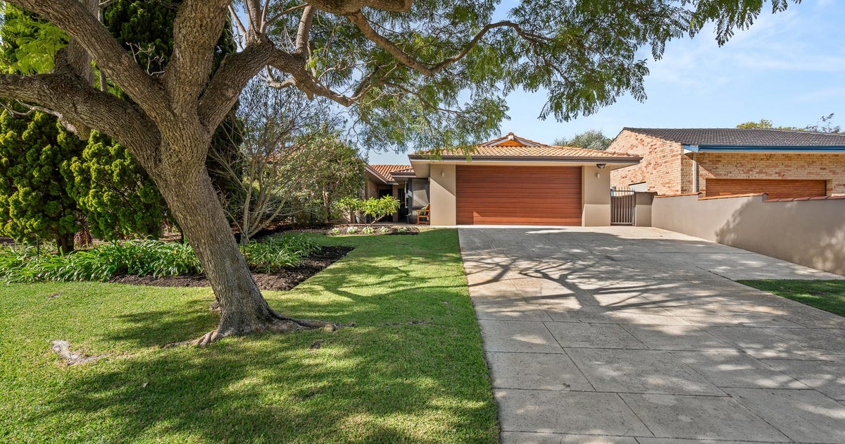 7 Carlson Street, Booragoon WA 6154 - property.com.au