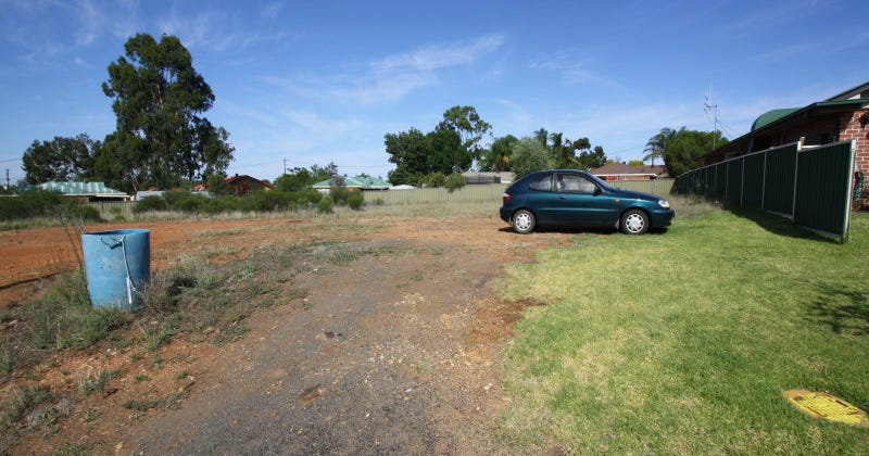8 Box Place, Cobar NSW 2835 - property.com.au