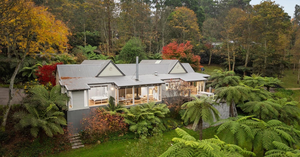 7 Lakeside Drive, Emerald VIC 3782 - property.com.au