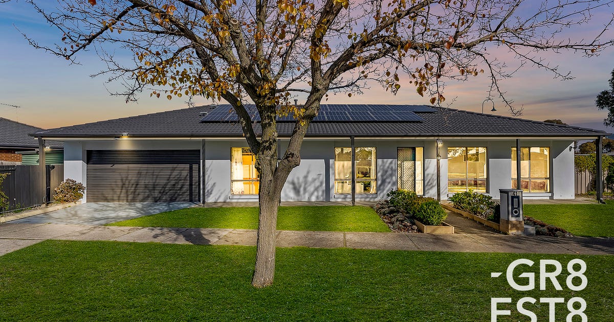 41 Fairhaven Boulevard, Cranbourne West VIC 3977 - property.com.au
