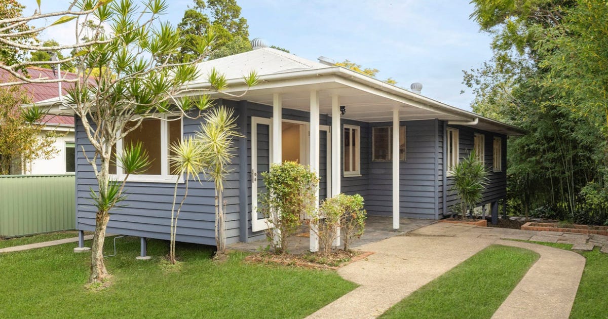 92 Taringa Parade, Indooroopilly QLD 4068 - property.com.au