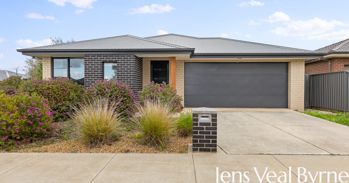 1 Marxsen Parade, Lucas VIC 3350 - property.com.au