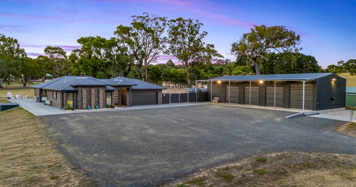 102 Stockyard Hill Road, Beaufort VIC 3373 - property.com.au