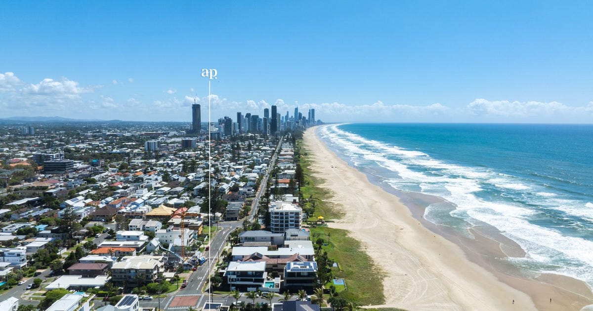 1/111 Albatross Avenue, Mermaid Beach QLD 4218 - property.com.au