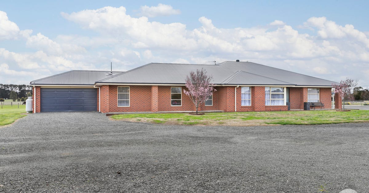 62 Wiggins Road, Mitchell Park VIC 3355 - property.com.au