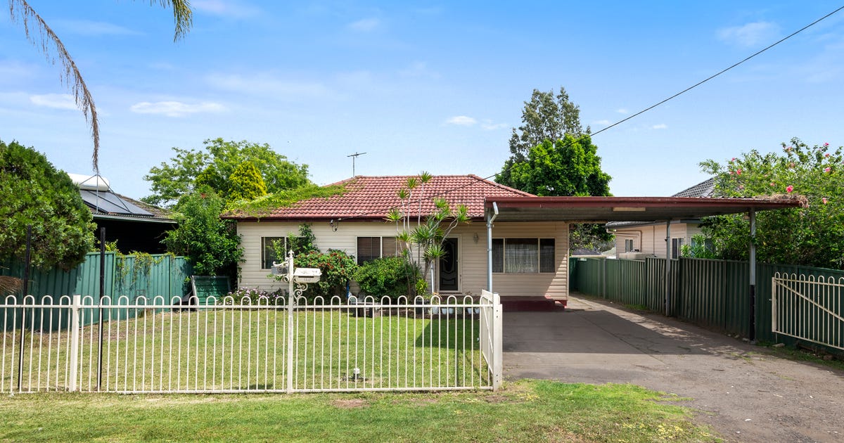 9 Waminda Avenue, Campbelltown NSW 2560 - property.com.au