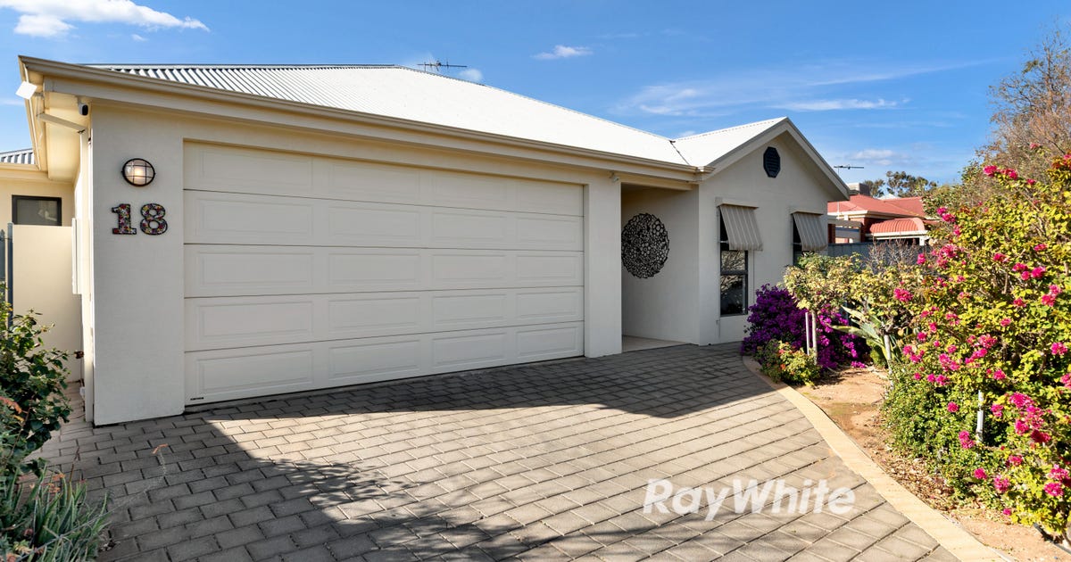 18 Merle Court, Mildura VIC 3500 - property.com.au