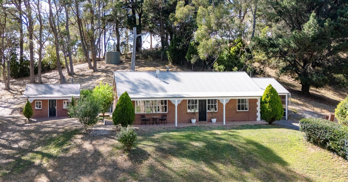 30 Parish Hill Road, Carey Gully SA 5144 - property.com.au
