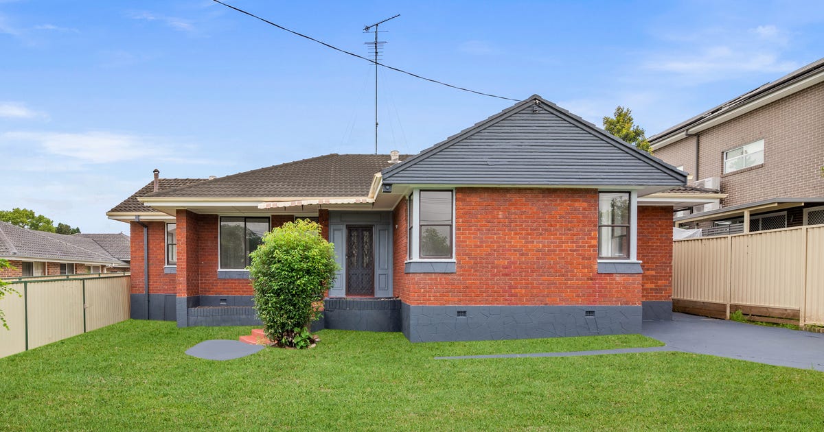 12 Reddall Street, Campbelltown NSW 2560 - property.com.au