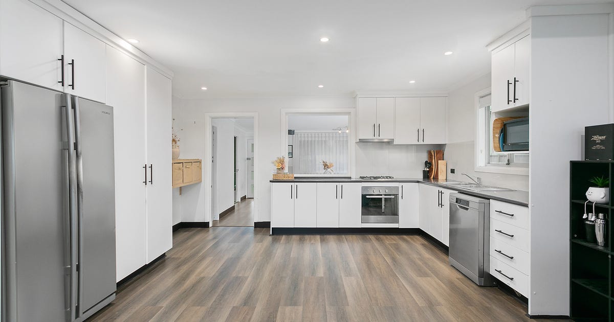 22 Gowan Brae Avenue, Mount Ousley NSW 2519 - property.com.au