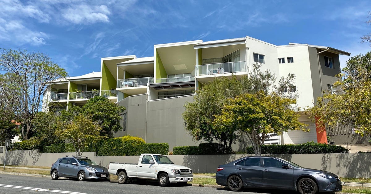 1/8 Ridge Street, Greenslopes QLD 4120 - property.com.au