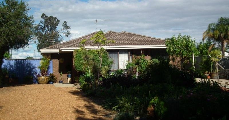 17 Bacon Place, Beechboro WA 6063 - property.com.au