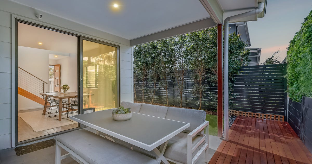 6/156 Whiting Street, Labrador QLD 4215 - property.com.au