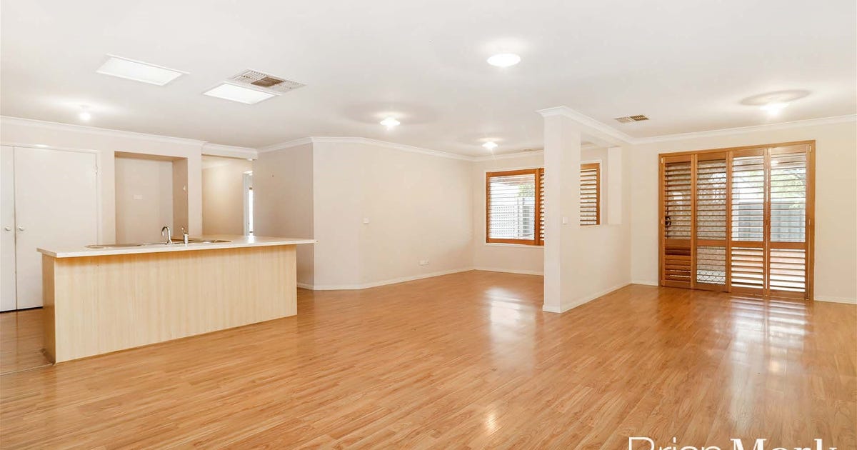 9 Darling Place, Manor Lakes VIC 3024 - property.com.au