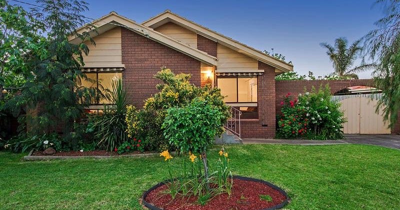 5 Tarella Drive, Keilor Downs VIC 3038 - property.com.au
