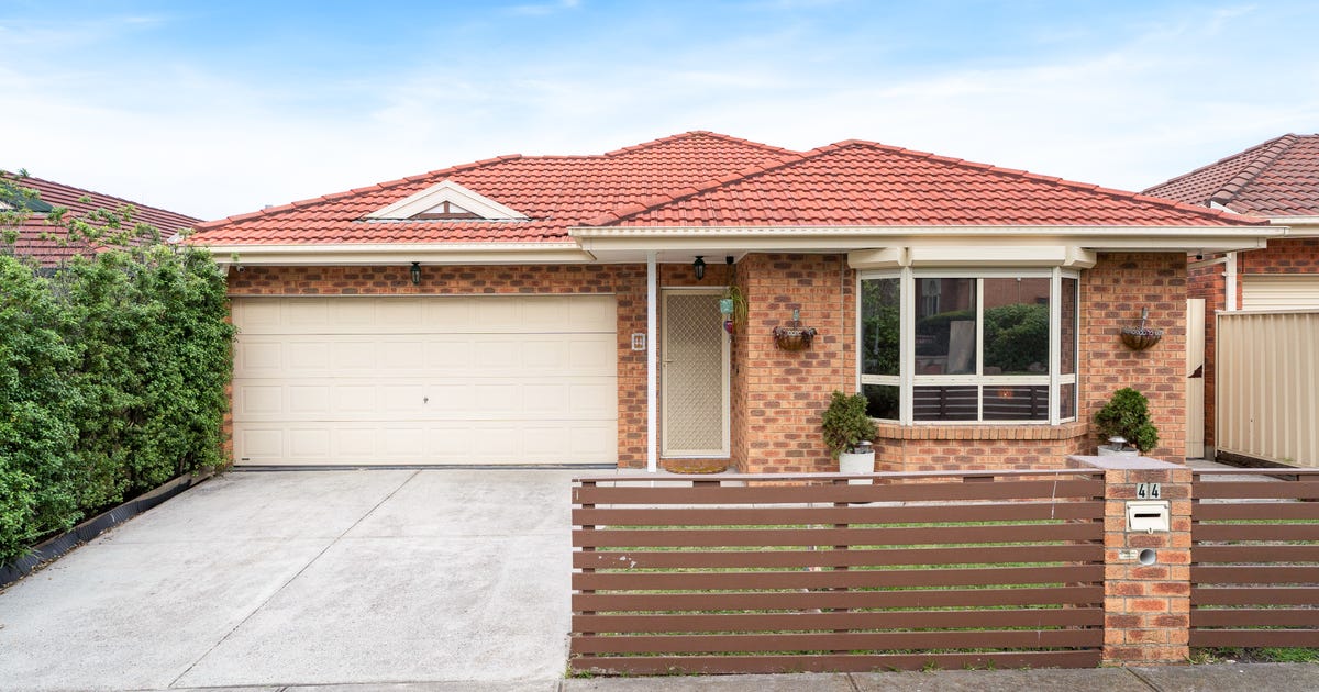 44 Woodlea Cres, Craigieburn VIC 3064 - property.com.au