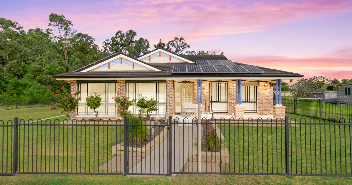 2 Tamworth Street, Abermain NSW 2326 - property.com.au