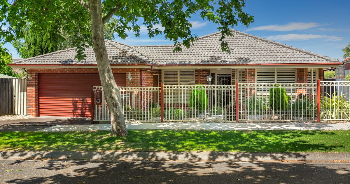 92 Scenic Drive, Beaconsfield VIC 3807 - property.com.au