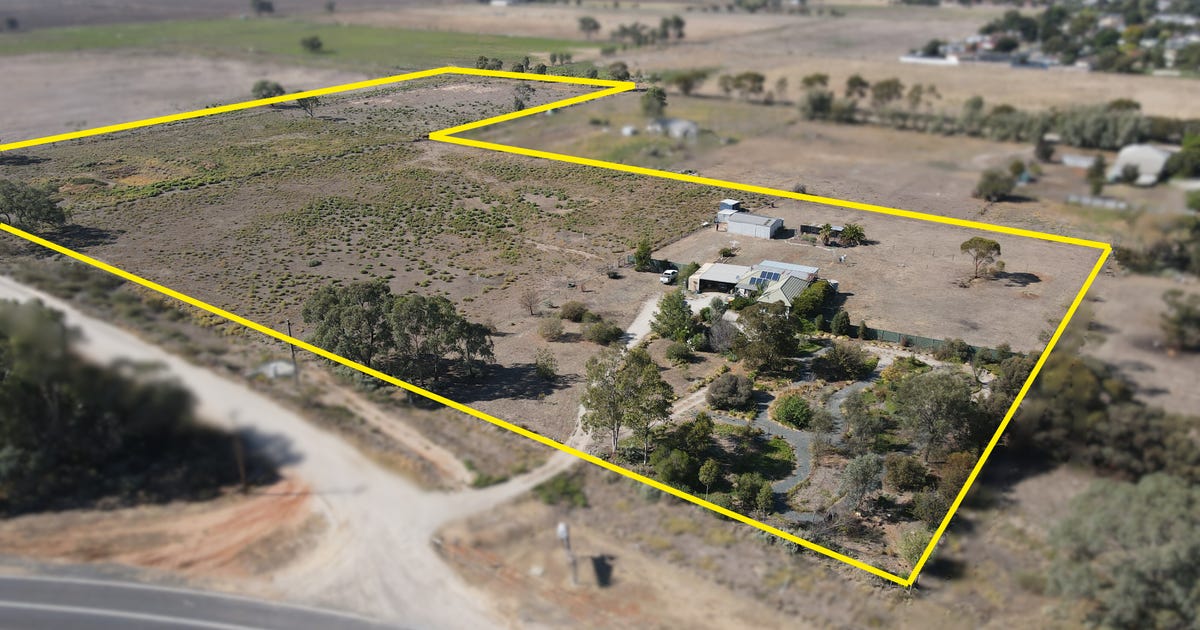 2 Hayman Lane, Kerang VIC 3579 - property.com.au
