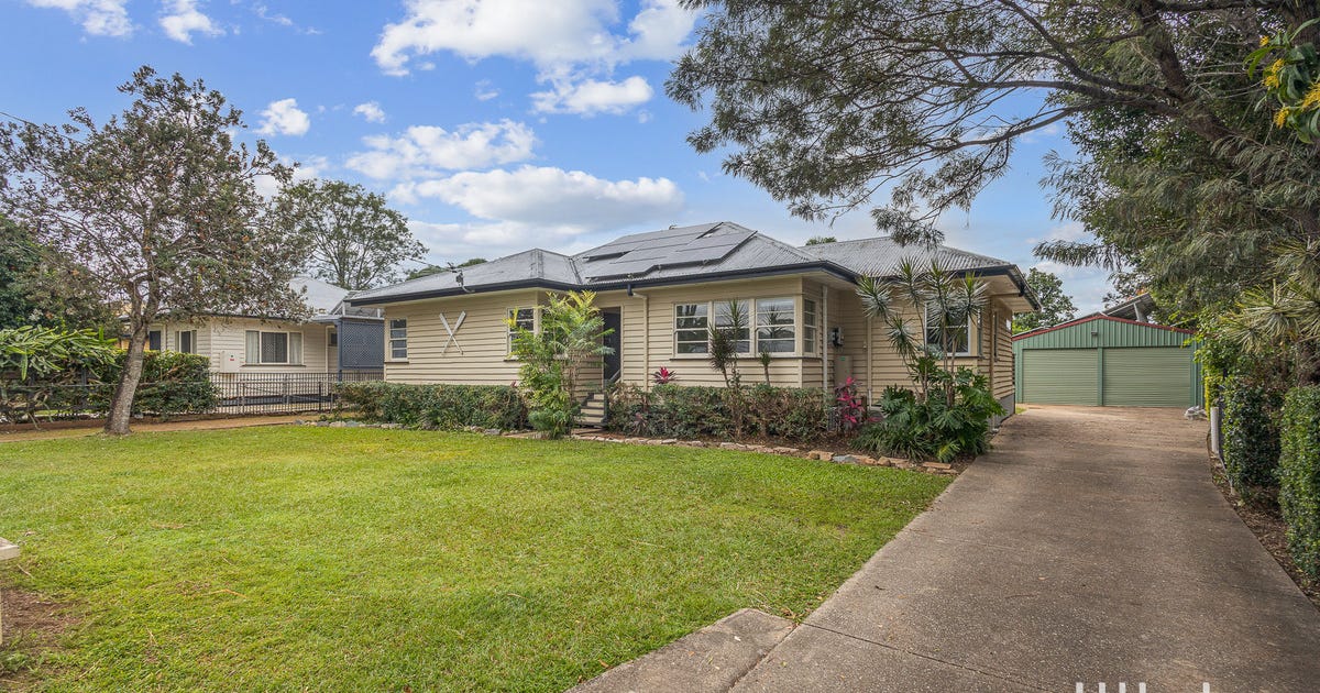 10 Mundin Street, Petrie QLD 4502 - property.com.au