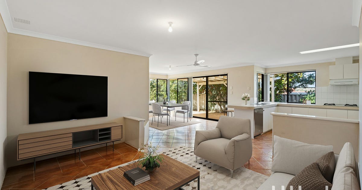 12 Corsock Loop, Kinross WA 6028 - property.com.au