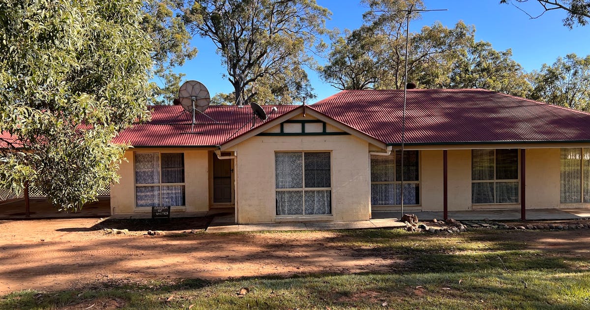 34 Argyle Court, Mount Hallen QLD 4312 - property.com.au