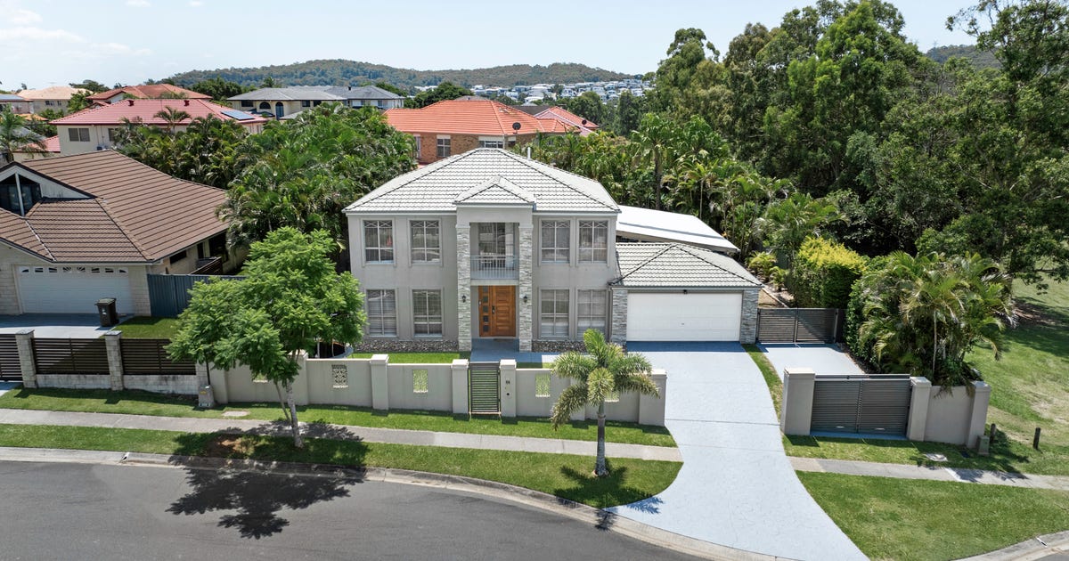 64 Oakley Street, Carindale QLD 4152 - property.com.au