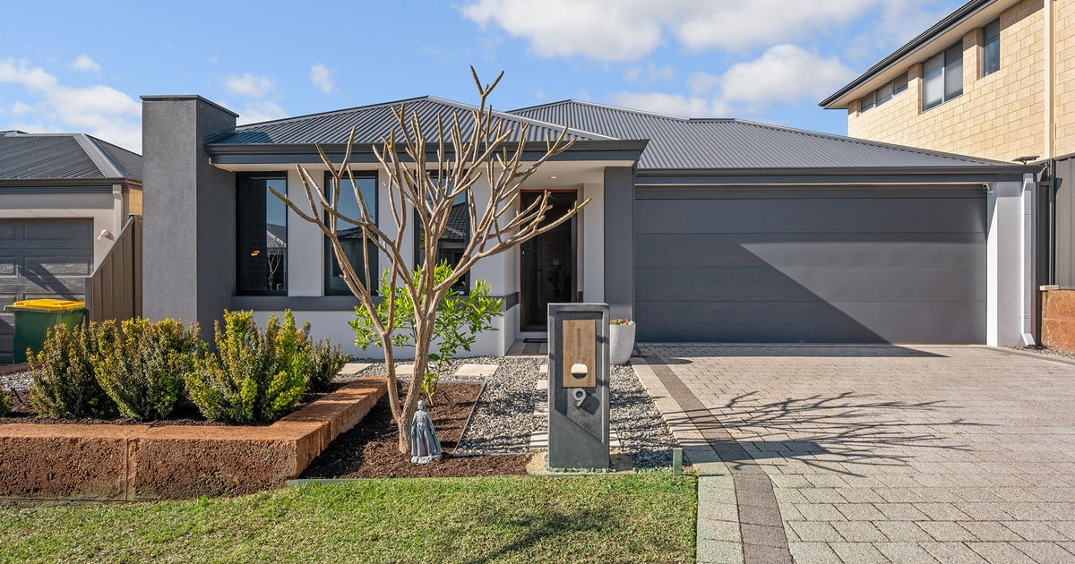 9 Claymore Place, Piara Waters WA 6112 - property.com.au