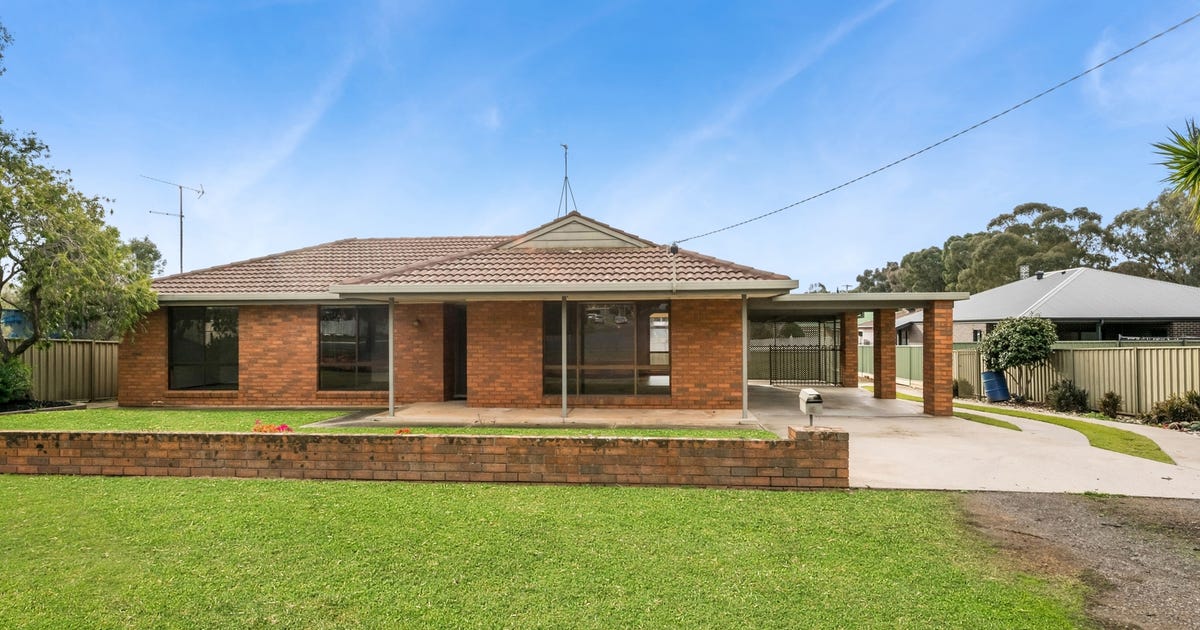 3 Reef Street, Eaglehawk VIC 3556 - property.com.au