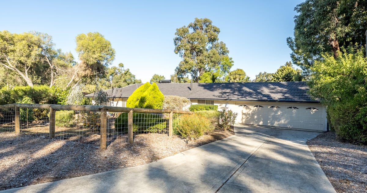 6 Kimber Place, Mount Helena WA 6082 - property.com.au