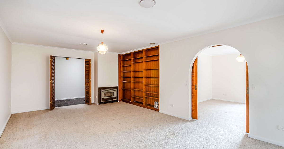8 Nannine Place, Fisher ACT 2611 - property.com.au