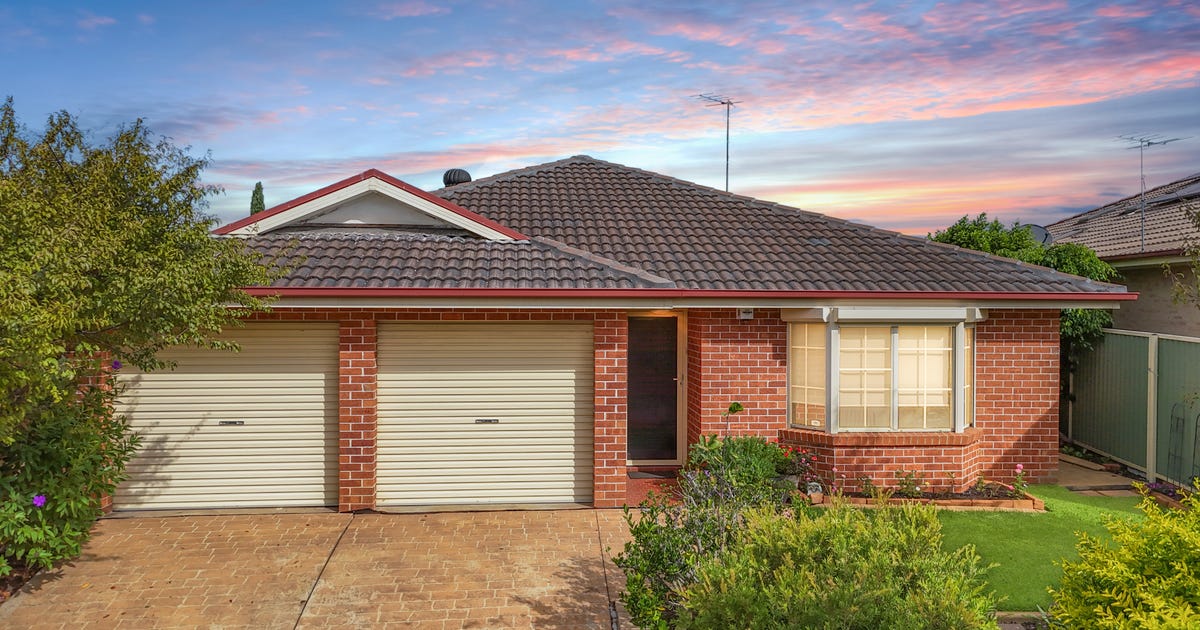 6 Pambula Avenue, Prestons NSW 2170 - property.com.au