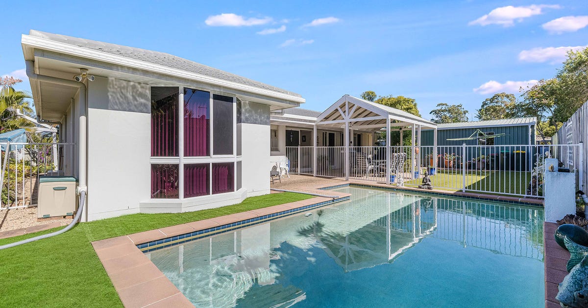1 Crestmont Drive, Buderim QLD 4556 - property.com.au
