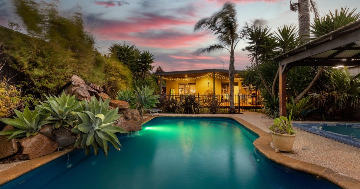 8 Jillian Drive, Rye VIC 3941 - property.com.au