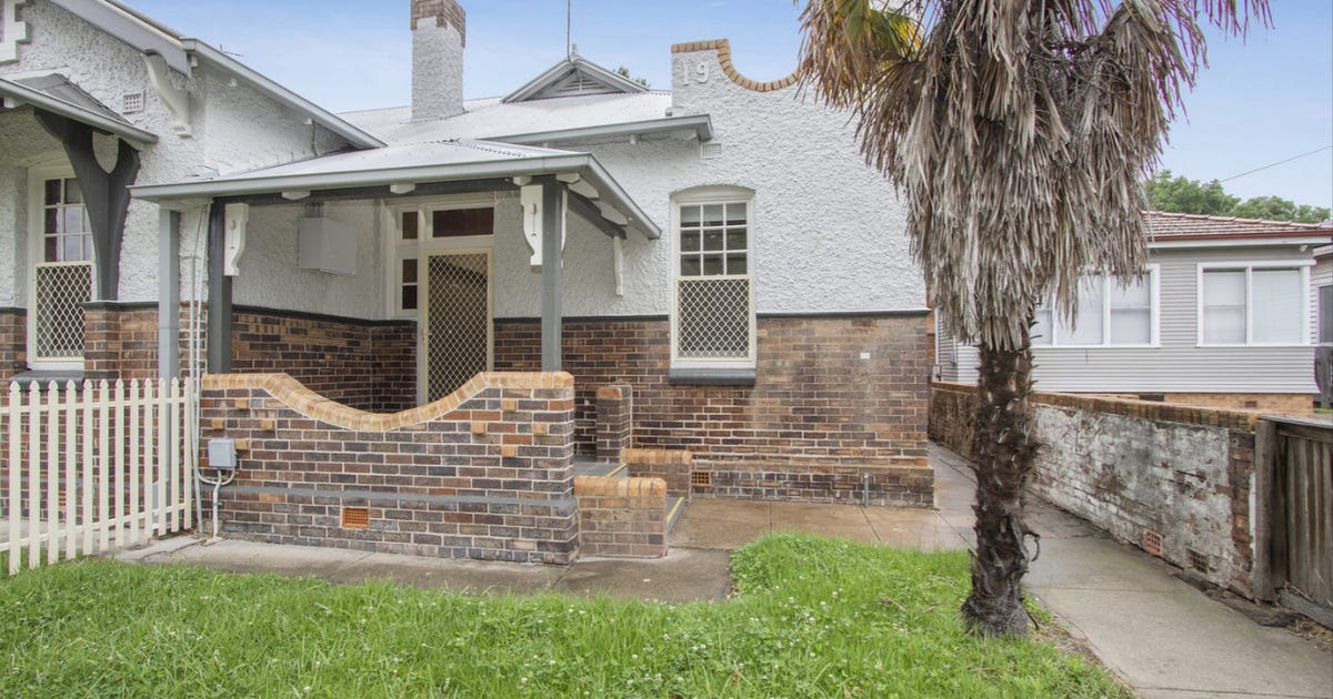 90 Beardy Street, Armidale NSW 2350 - property.com.au