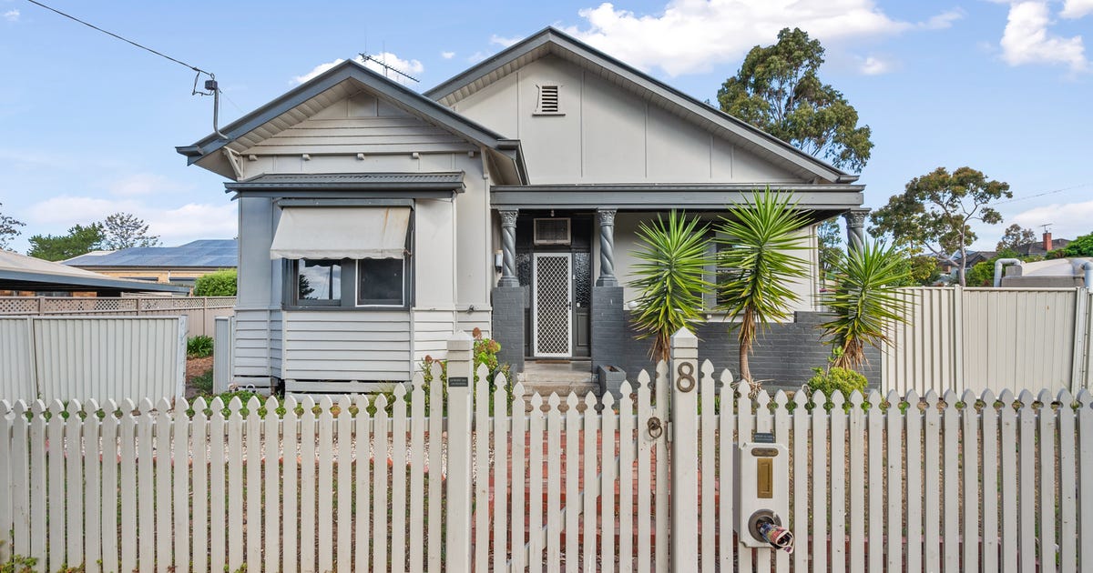 8 Bannister Street, North Bendigo VIC 3550 - property.com.au
