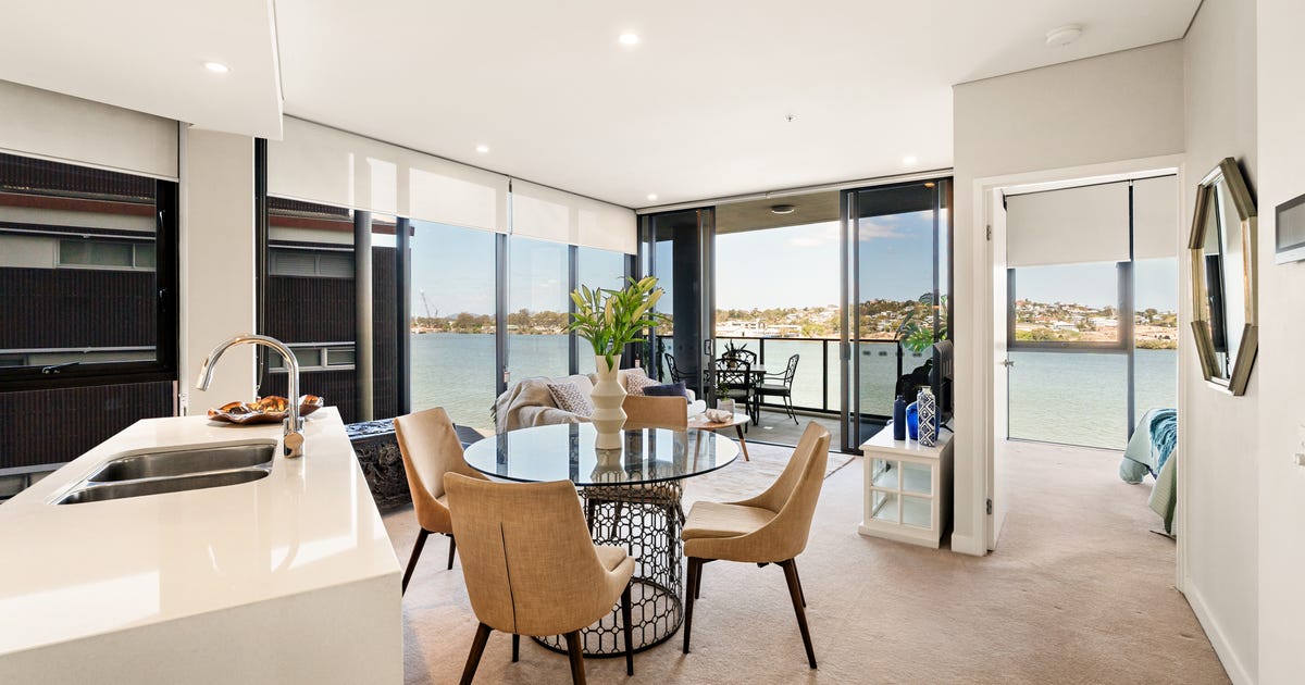 20303/37D Harbour Road, Hamilton QLD 4007 - property.com.au