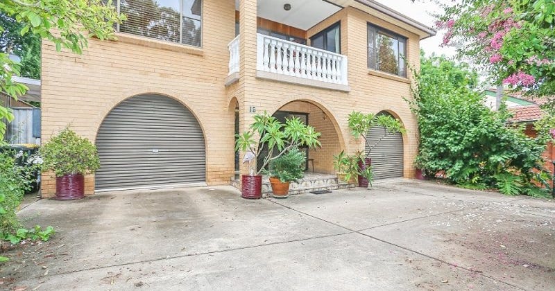 15 Saywell Road, Macquarie Fields NSW 2564 - property.com.au
