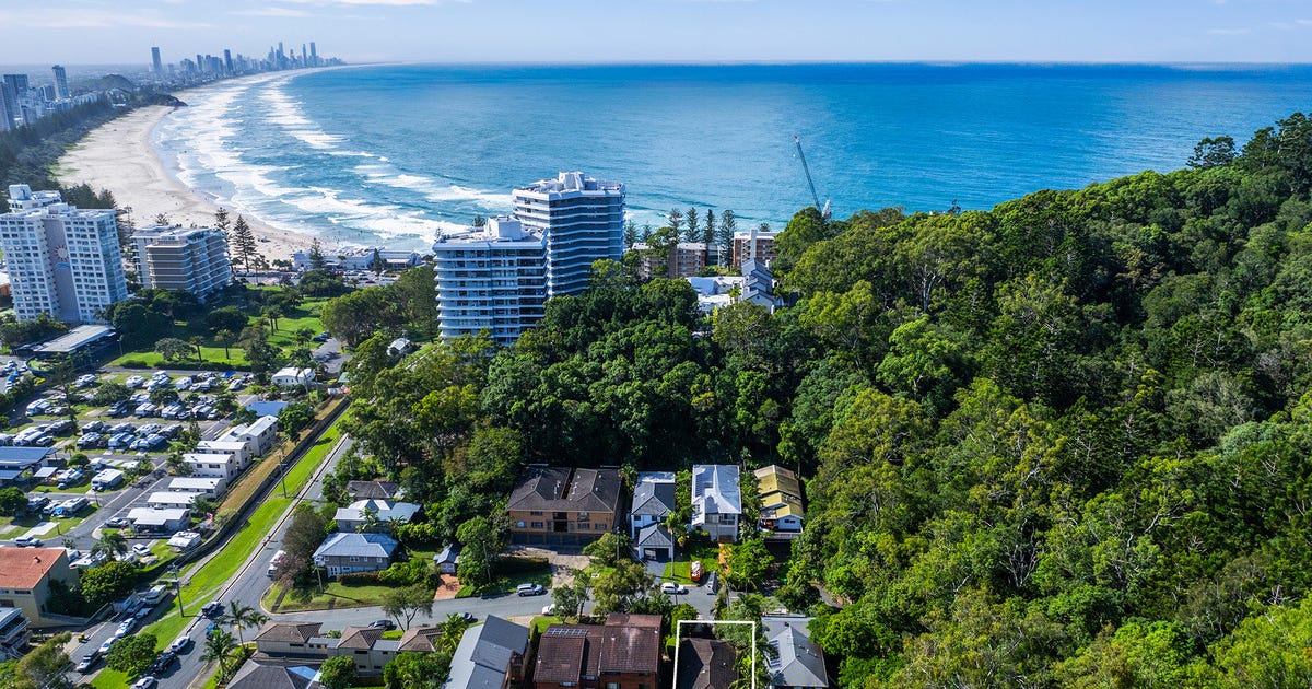 4 Albert Street, Burleigh Heads QLD 4220 - property.com.au