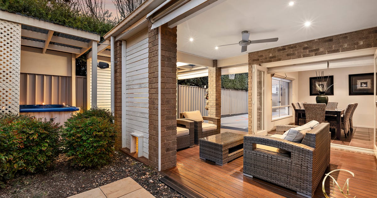 6 Darleith Terrace, Caroline Springs VIC 3023 - property.com.au