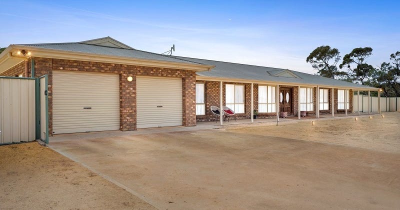 381 Old Sturt Highway, Glossop SA 5344 - property.com.au