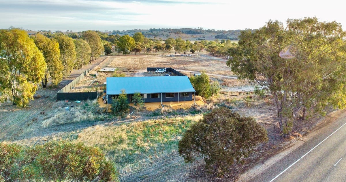Lot 123 Great Southern Highway, Beverley WA 6304 - property.com.au