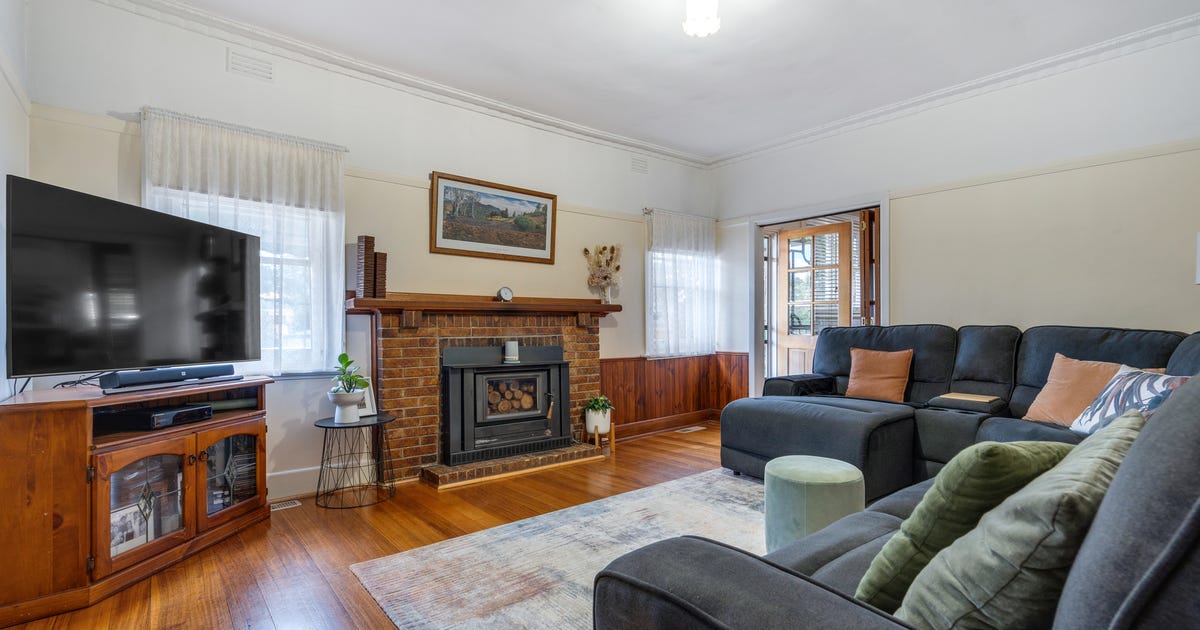 40 Calthorpe Street, Gisborne VIC 3437 - property.com.au