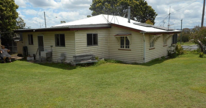 27 Flinders Street, Monto QLD 4630 - property.com.au