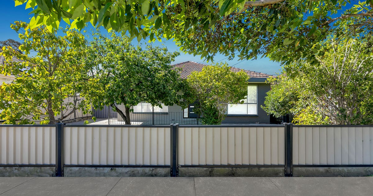 18 Paw Paw Road, Brooklyn VIC 3012 - property.com.au