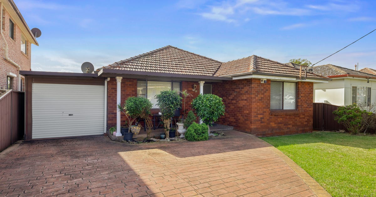 11 Bursill Street, Guildford NSW 2161 - property.com.au