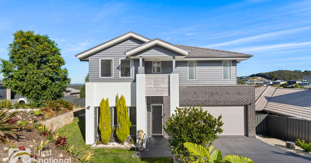 16 Medina Place, Cameron Park NSW 2285 - property.com.au